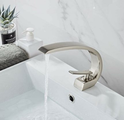 Brass faucet with curved shape for washbasin in 3 colors RB128